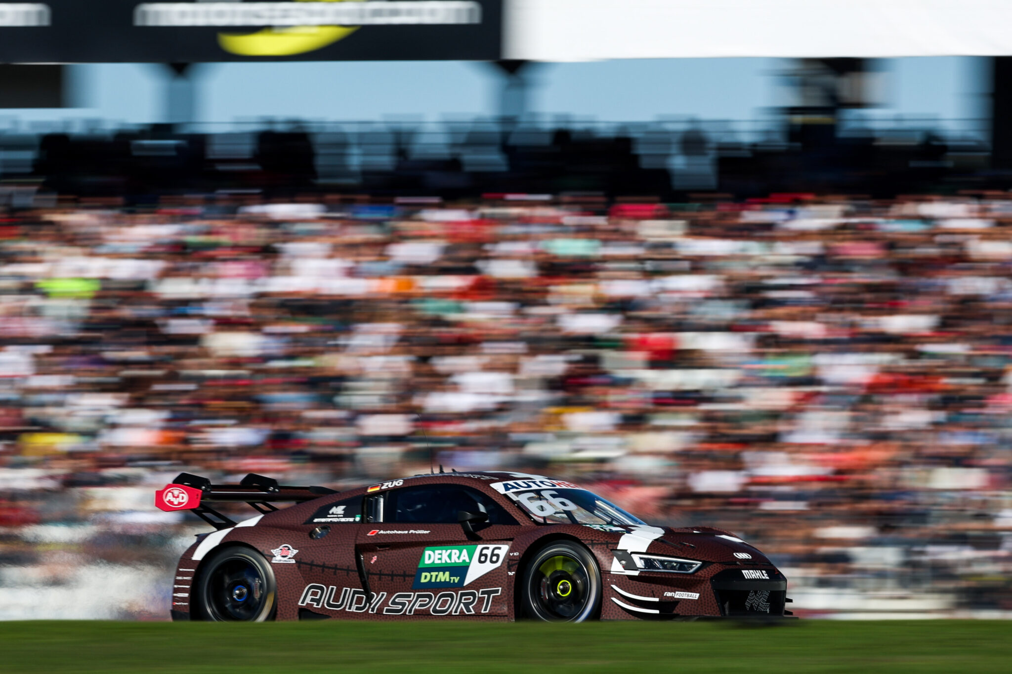 Erste DTM-Punkte für Marius Zug - Attempto Racing